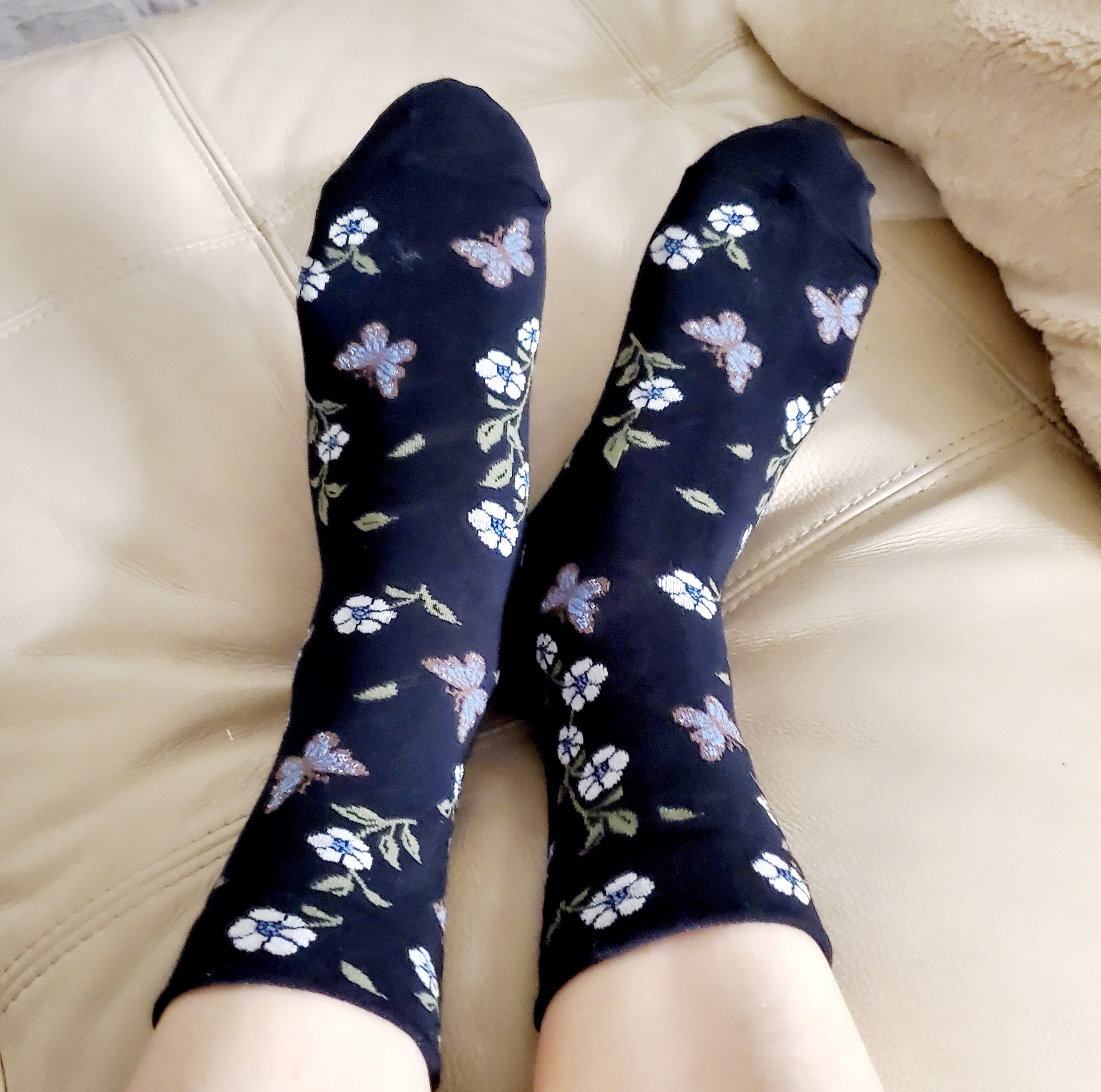 CUTE Floral Socks | Butterflies Pattern Socks | Lightweight Crew Socks ...
