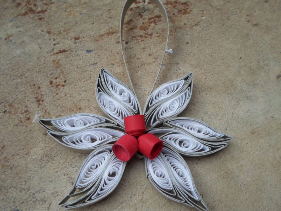 White Silver Red Christmas Tree Ornament Paper Flower Ornament Quilled ...