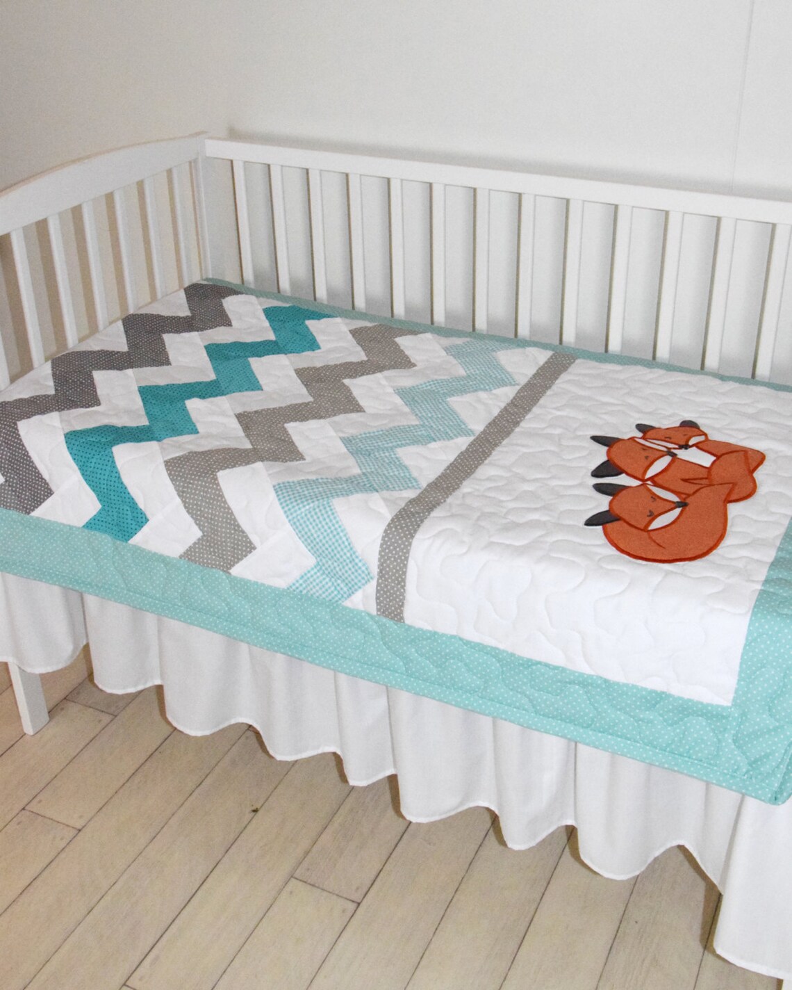 Fox Blanket Chevron Sleeping Foxy Patchwork Quilt, Crib Bedding, Gray ...