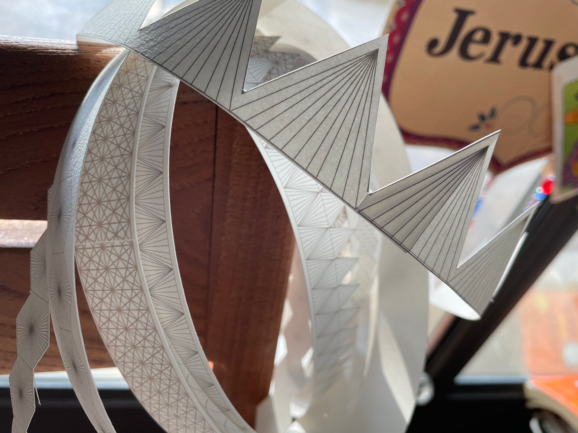 Craft Paper Crowns-template-triangles Geometry Glow-royal - Etsy