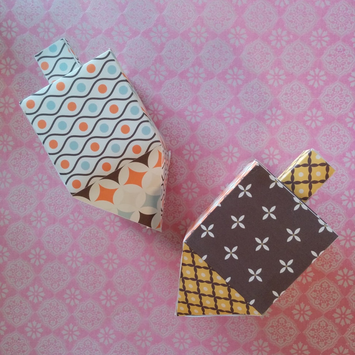 2 Vintage Party Dreidels DIY Paper Crafts Decorations - Etsy Israel