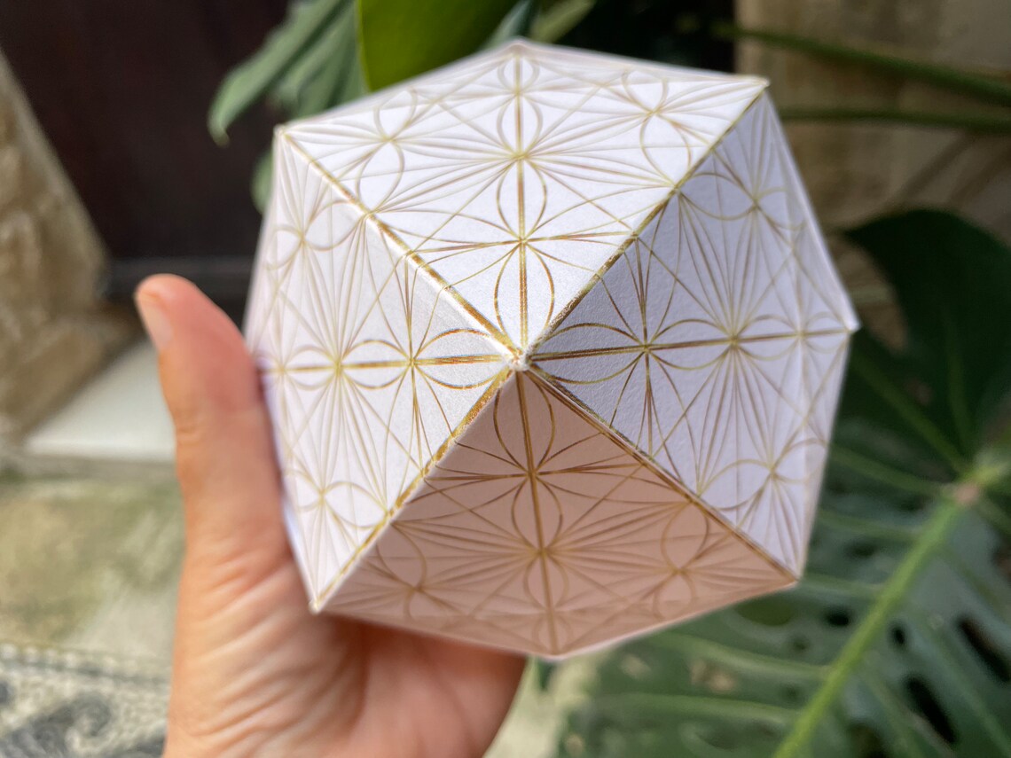 Deltoid Paper Model-3d Papercraft DIY Template-printable Gold Décor ...