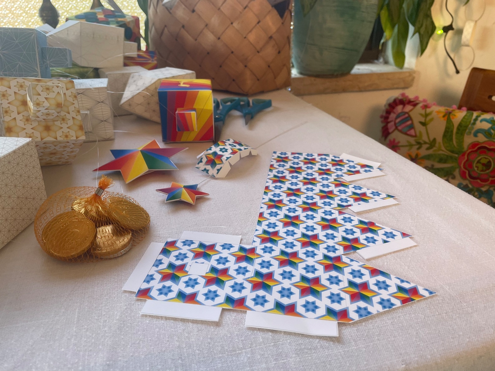 Dreidel Paper Craft Gift Box Hanukkah Template-3d - Etsy