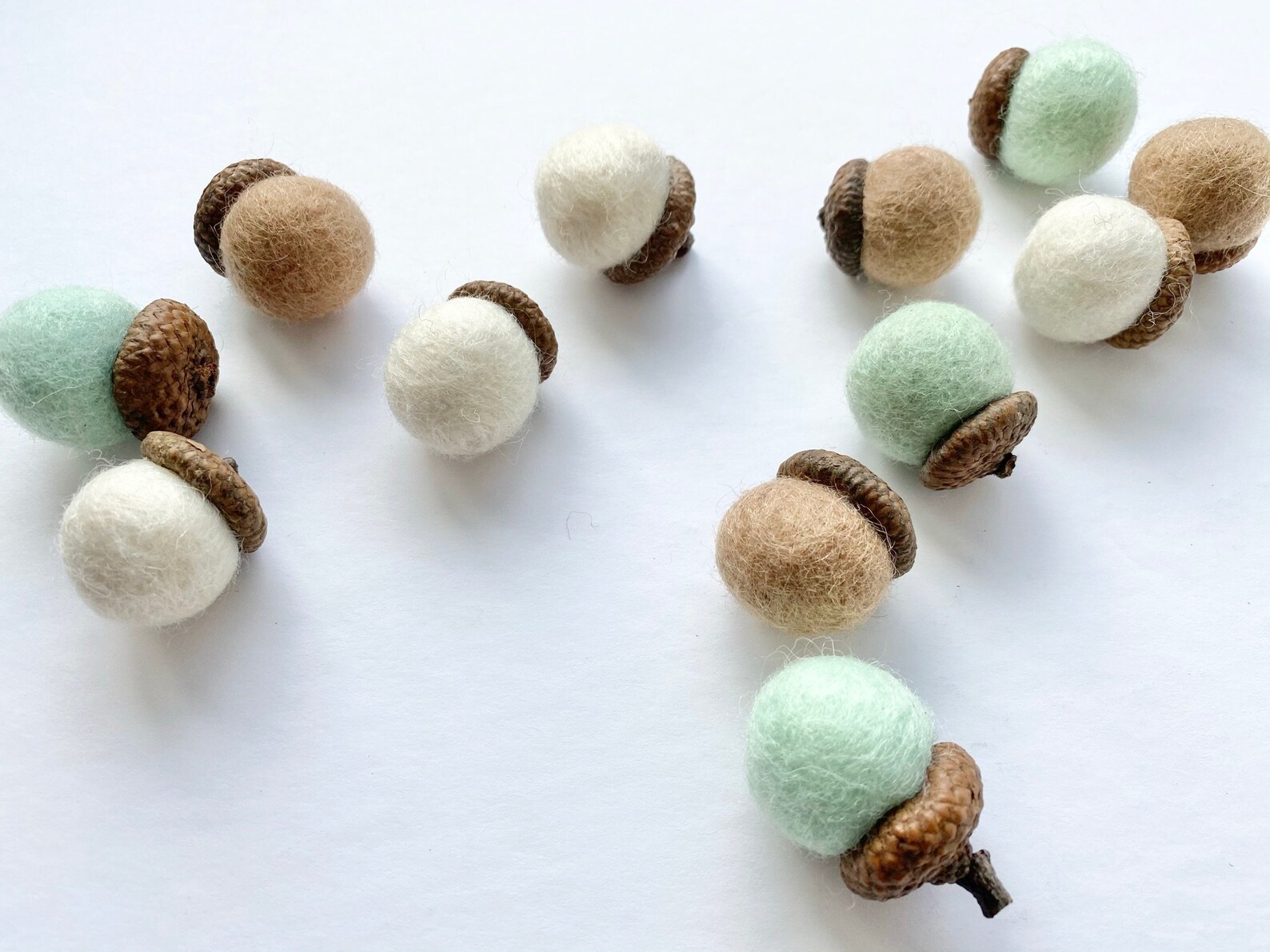 Wool Felted Acorns - Beautiful Wedding Decor - Natural Nature Home ...