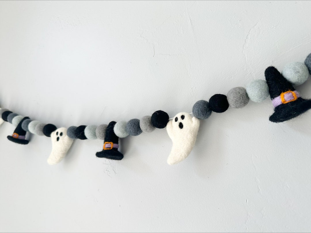 Customizable Felt Ghost & Witch Hat Garland - Spooky Halloween Felt ...