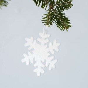 Bulk Felt Snowflakes for Holiday Crafting - Flat Felt Snow Flake ...