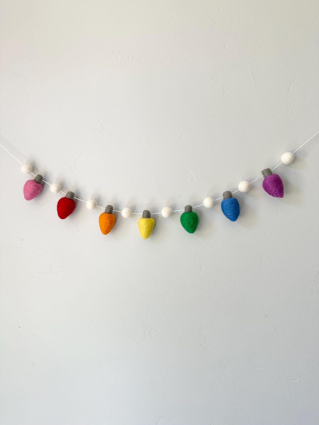 Customizable 7 Rainbow Lightbulbs Garland - Bright Christmas Felt Bulb ...