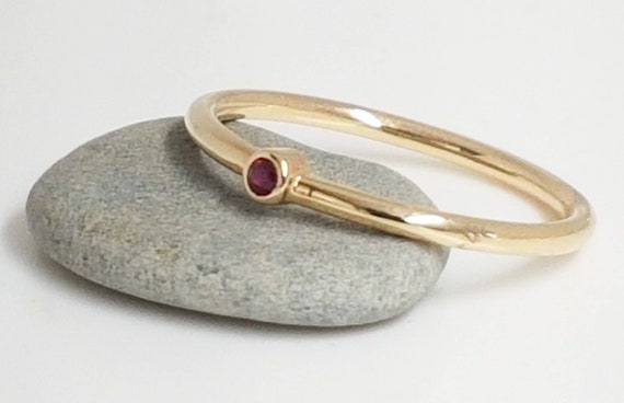 9 carat gold ruby ring store