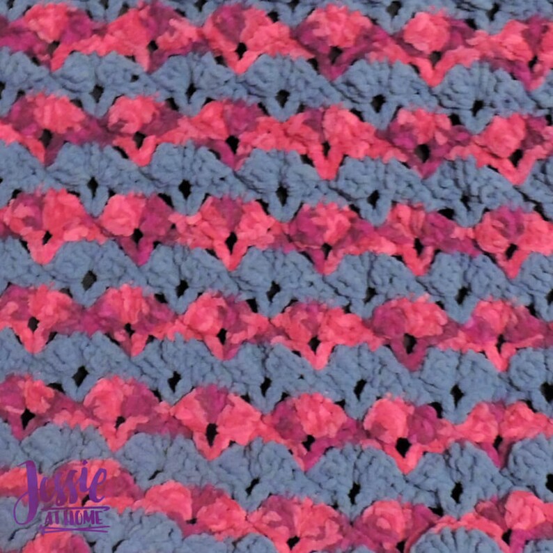 Sofa Sweet Sofa - a Cozy Crochet Sofa Throw Pattern - Crochet PATTERN ...