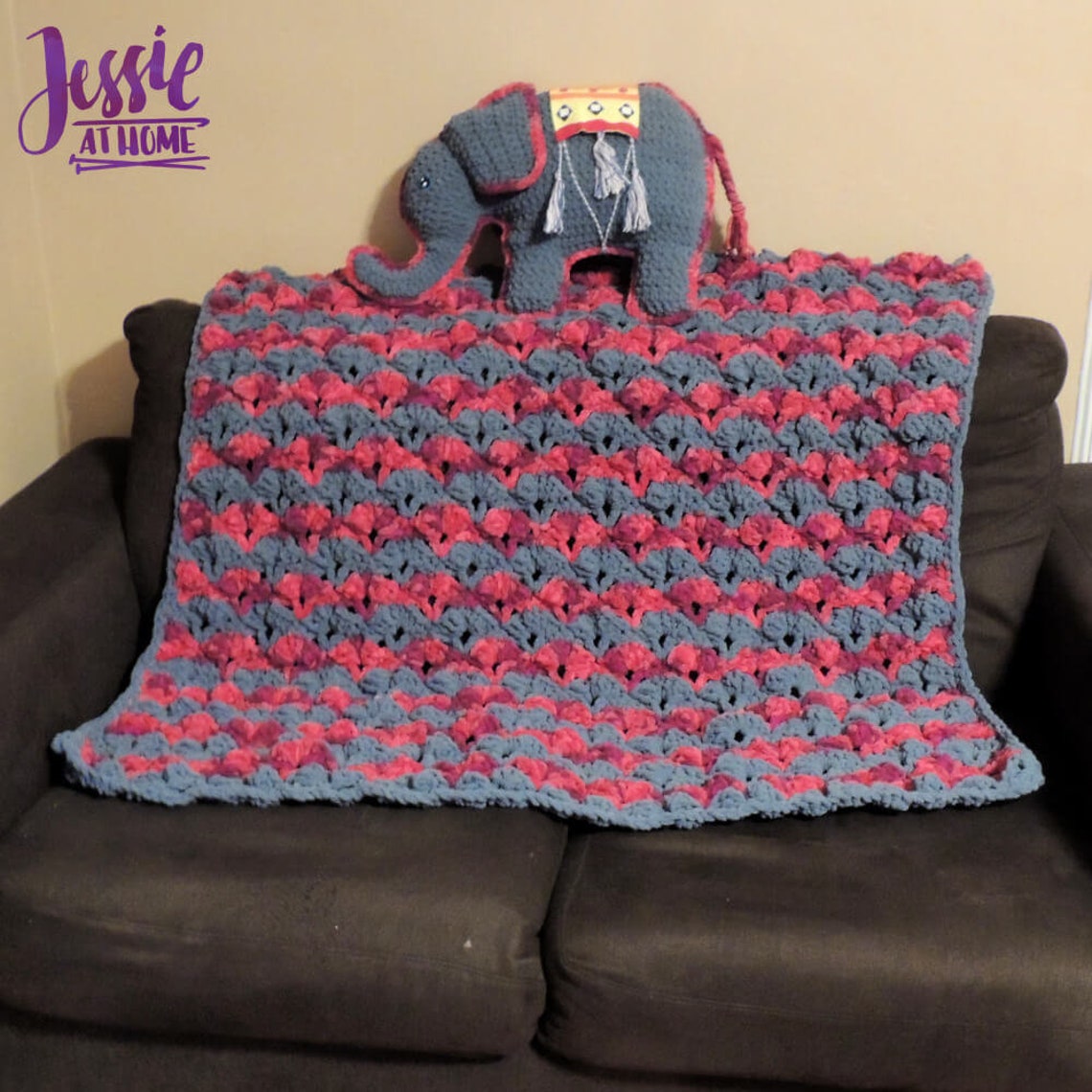 Sofa Sweet Sofa - a Cozy Crochet Sofa Throw Pattern - Crochet PATTERN ...
