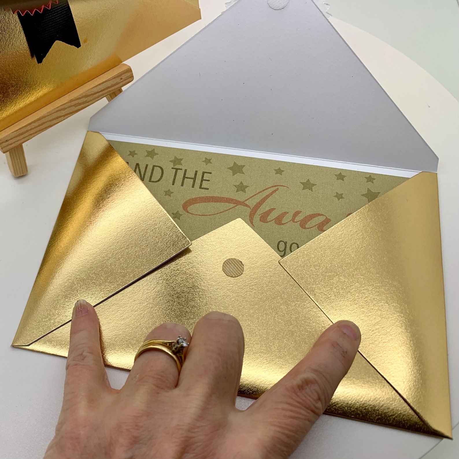5 Gold Award Envelopes for Staff Appreciation, Teacher Recognition ...