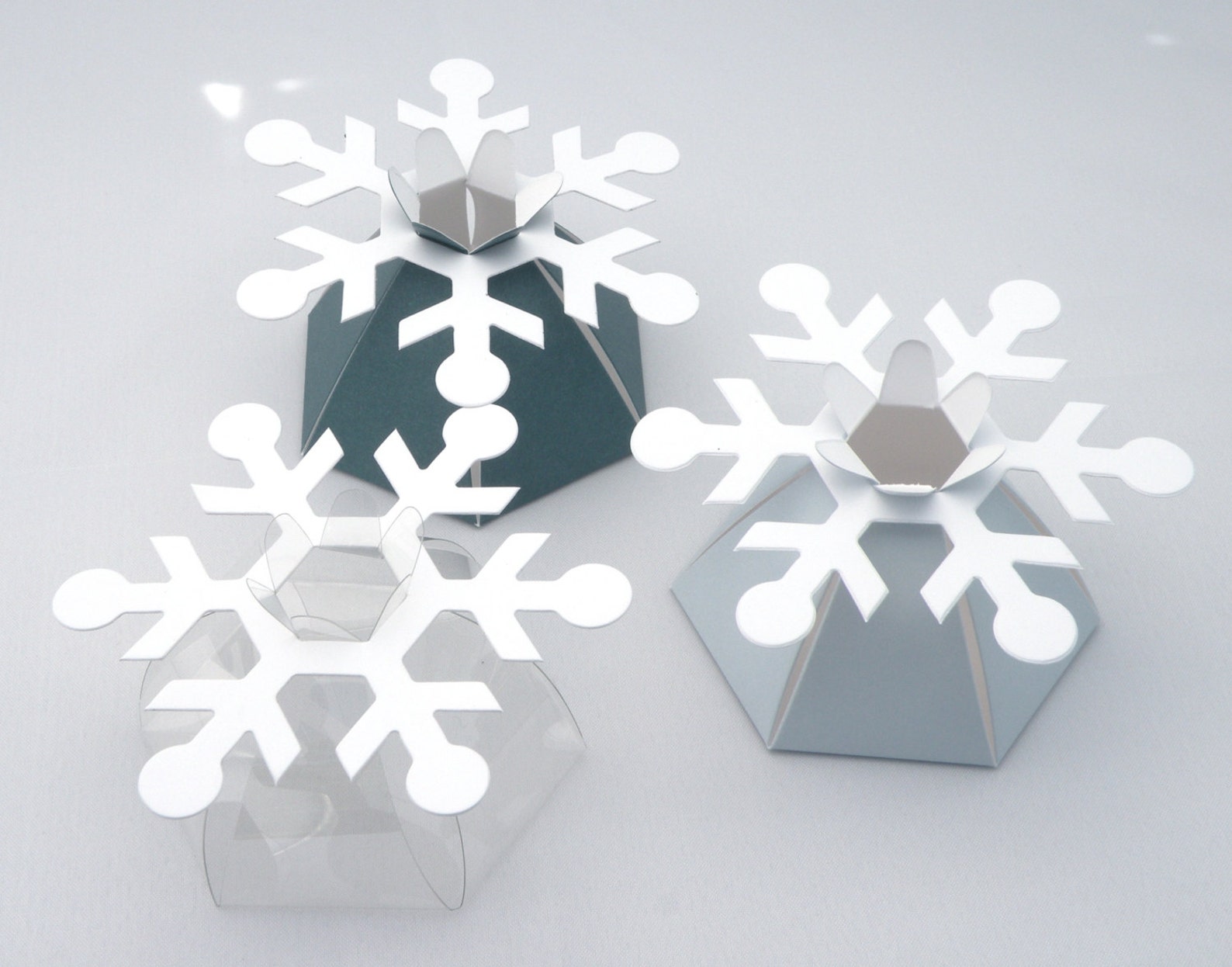 12 Snowflake Favor Boxes in Blue and White - Etsy