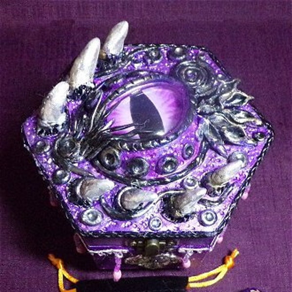 Dragon Eye Box - Etsy