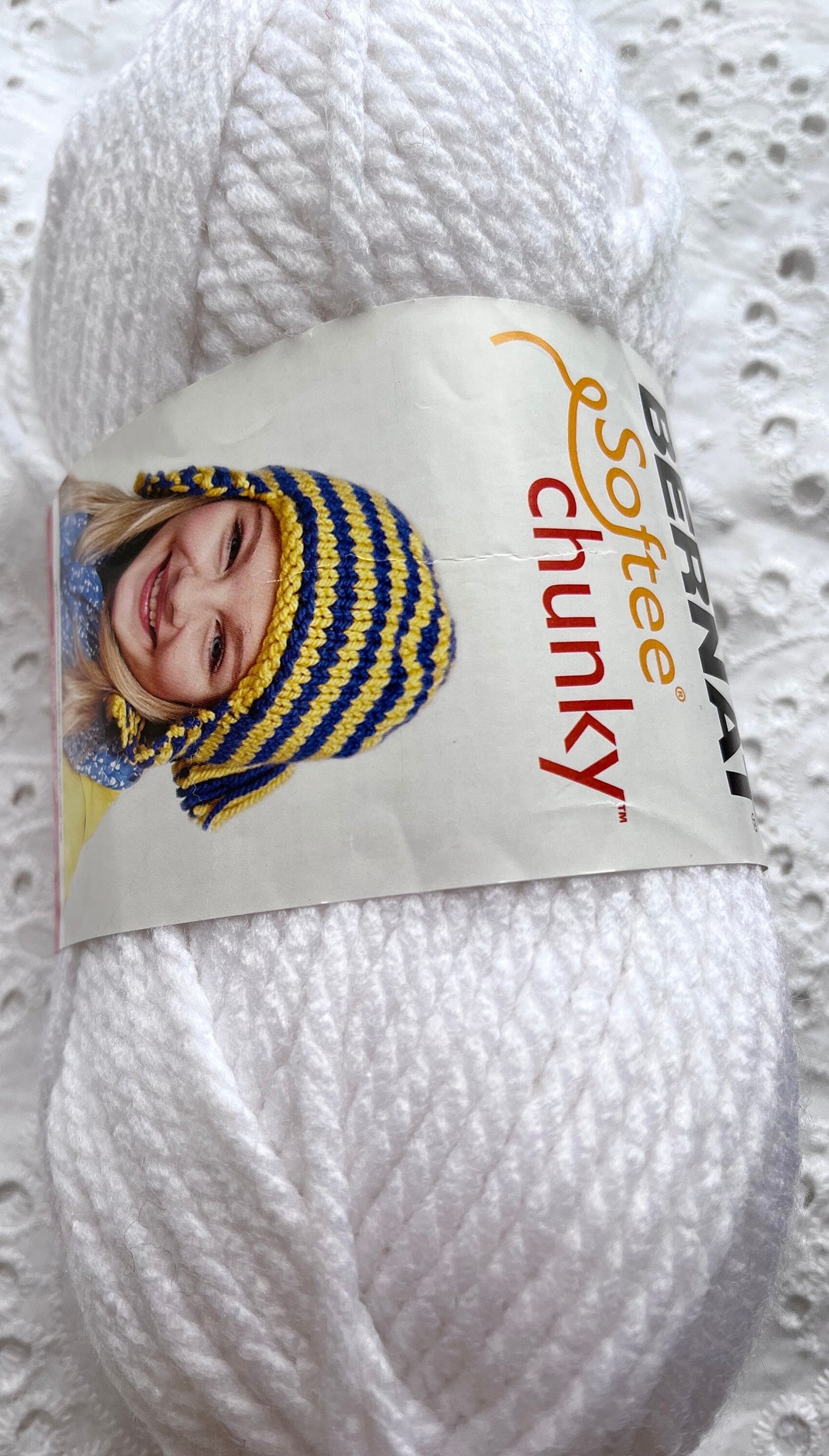 DESTASH Yarn One Skein of Bernat Softee Chunky White 100% Acrylic 3.5 ...