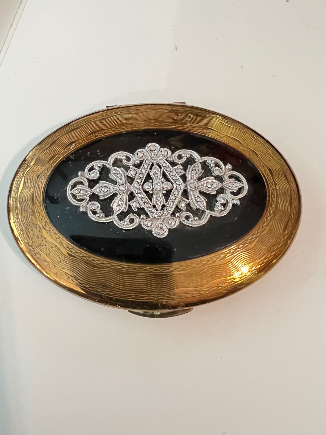 1950s Vintage KIGU Powder COMPACT With Original Puff and Powder Screen ...