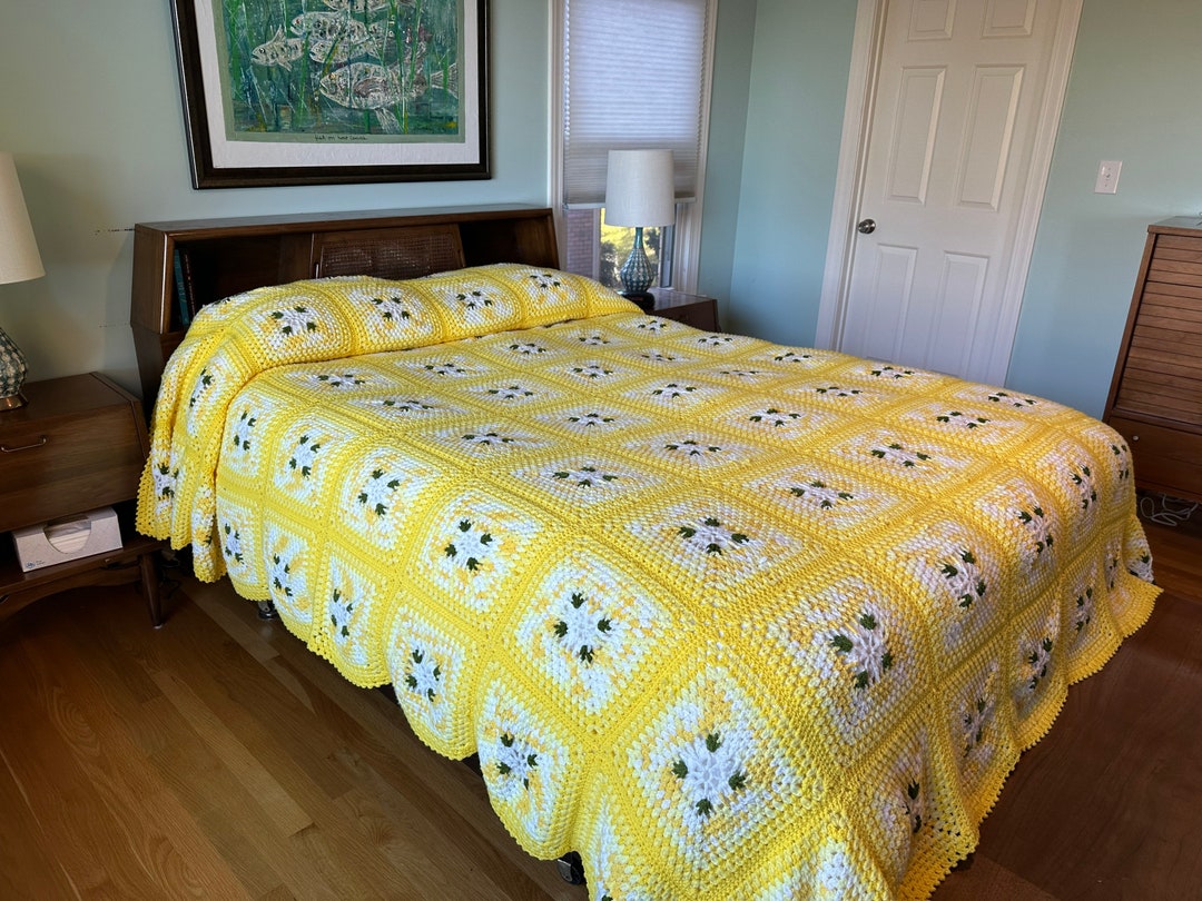1970s Yellow Granny Square Bedspread for Queen or King Bed - Etsy UK