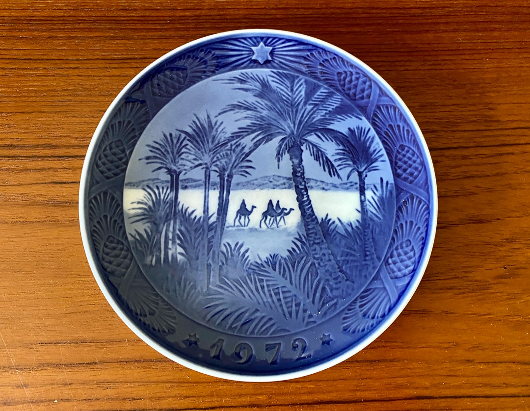 Royal Copenhagen Christmas Plate 1972 - "in the Desert" - Kai Lange ...
