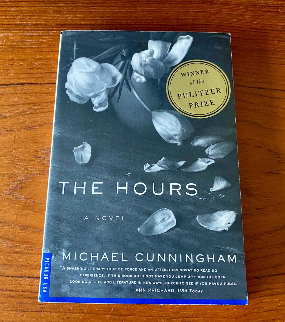 The Hours - Michael Cunningham - Picador 1998 Softcover Edition - Post ...