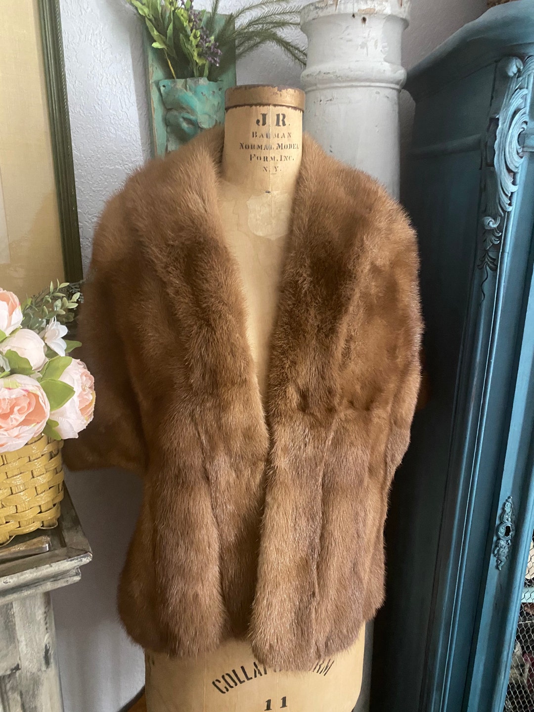 Vintage Ladies Fur Caplet John A Brown Department Store - Etsy