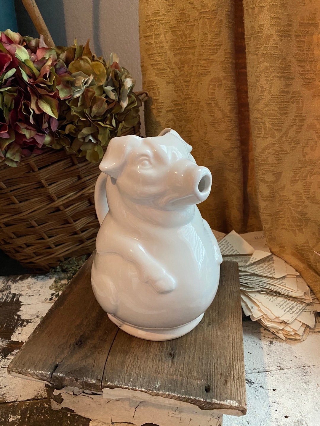 USA Pottery Vintage White Pig Pitcher - Etsy