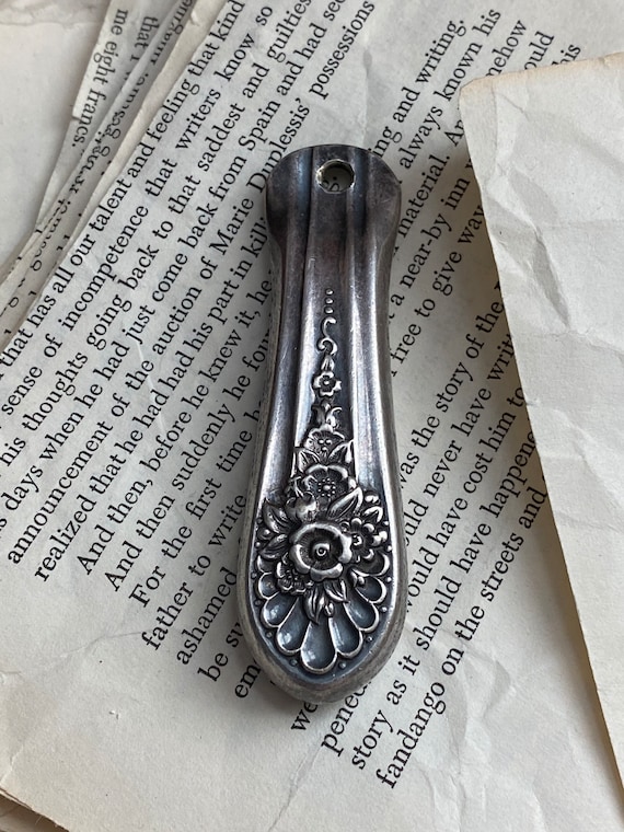 Silverware knife handle, bell - Gem