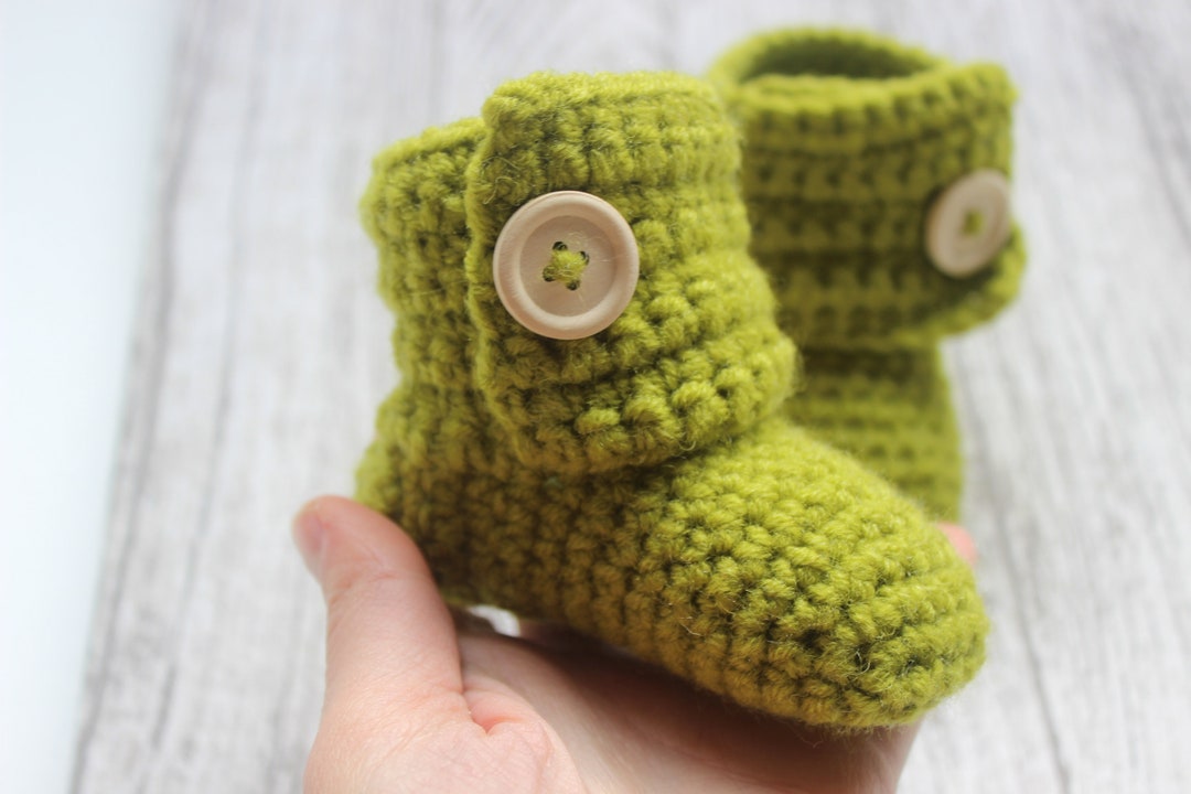 CROCHET PATTERN, Simple Baby Booties With Buttons, Wrap Around Booties ...