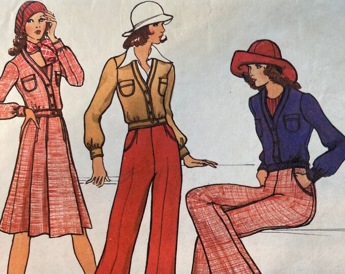 Vintage 1970's Vogue 8195 Sailor Collar Dress and Shorts Sewing Pattern ...