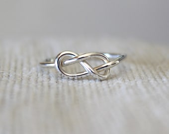Figure 8 Knot Ring - Etsy