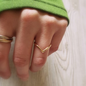 14kt Gold Filled Chevron Ring . Handcrafted . Minimalist Jewelry . Made to Order - Etsy