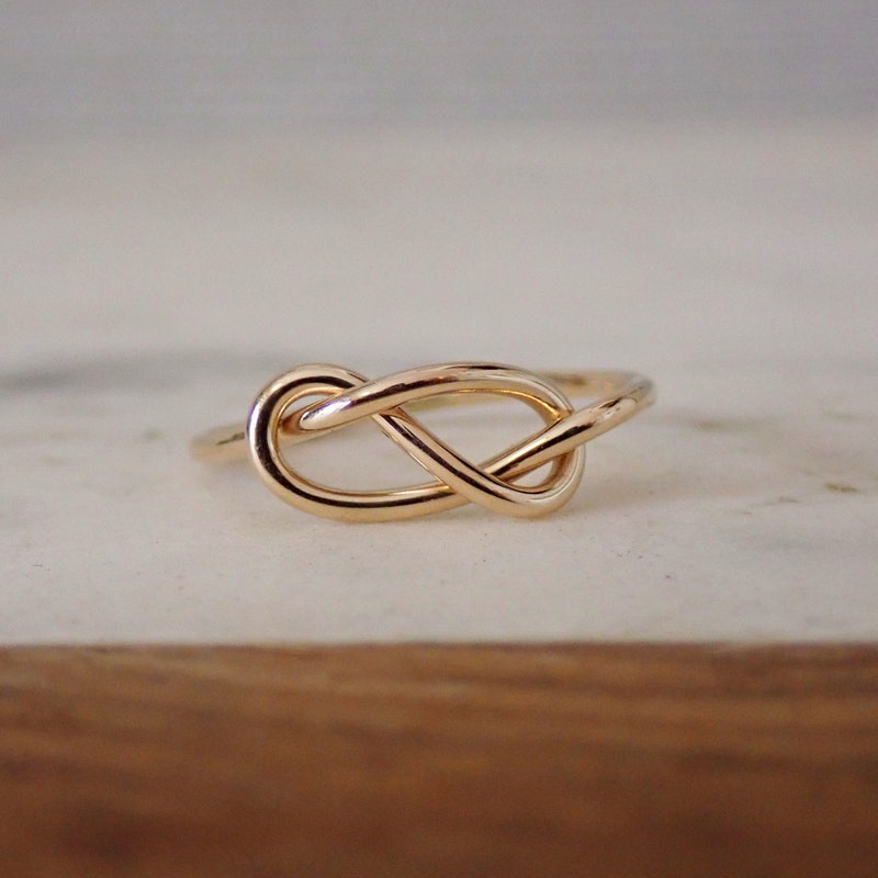 Gold Figure 8 Knot - Etsy