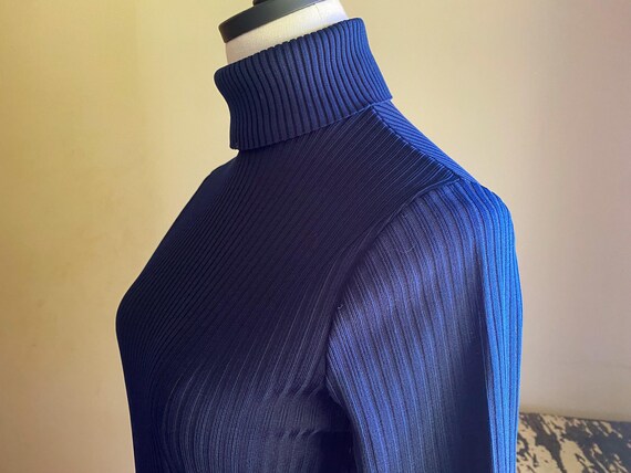 Vintage 70’s turtleneck sweater navy blue ribbed back… - Gem