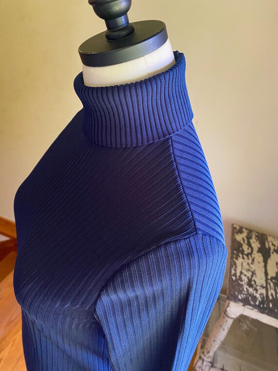 Vintage 70’s turtleneck sweater navy blue ribbed back… - Gem