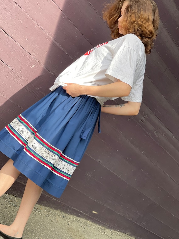 1950s Full blue peasant Skirt-Rik Rak Trim-Tulle unde… - Gem