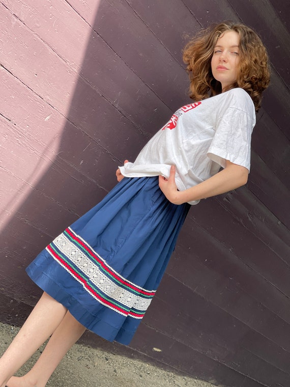 1950s Full blue peasant Skirt-Rik Rak Trim-Tulle unde… - Gem