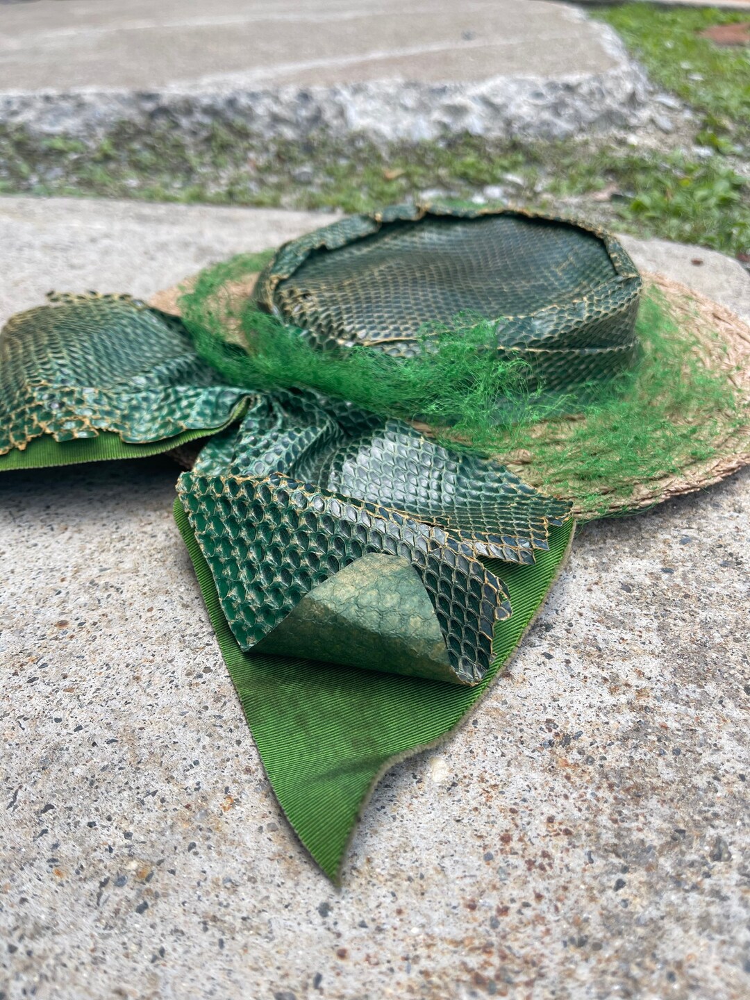 Rare and Wild Vintage Straw Bonnet With Green Reptile Skin Accents and ...