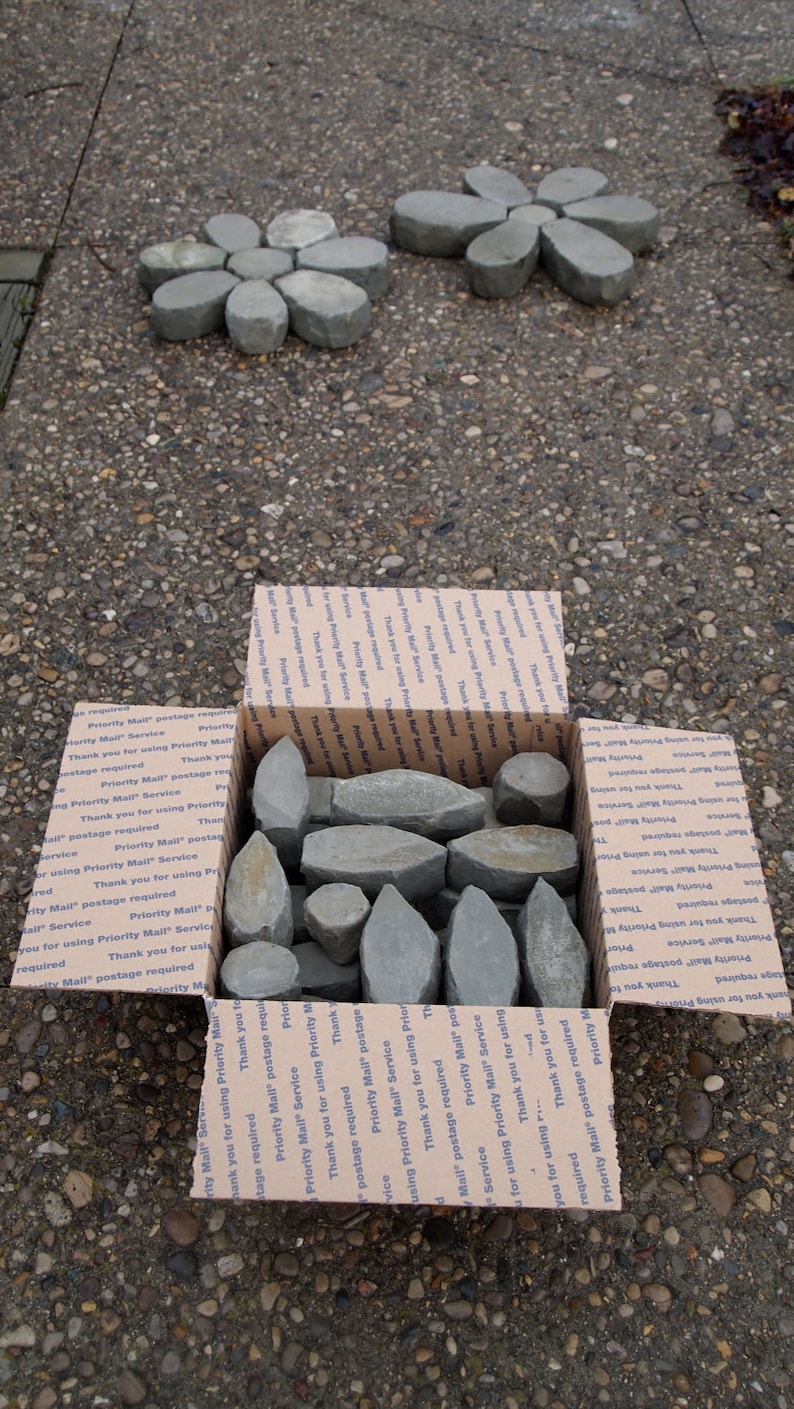 Stone Flowers Garden Art Flower Bouquet 2 - Etsy