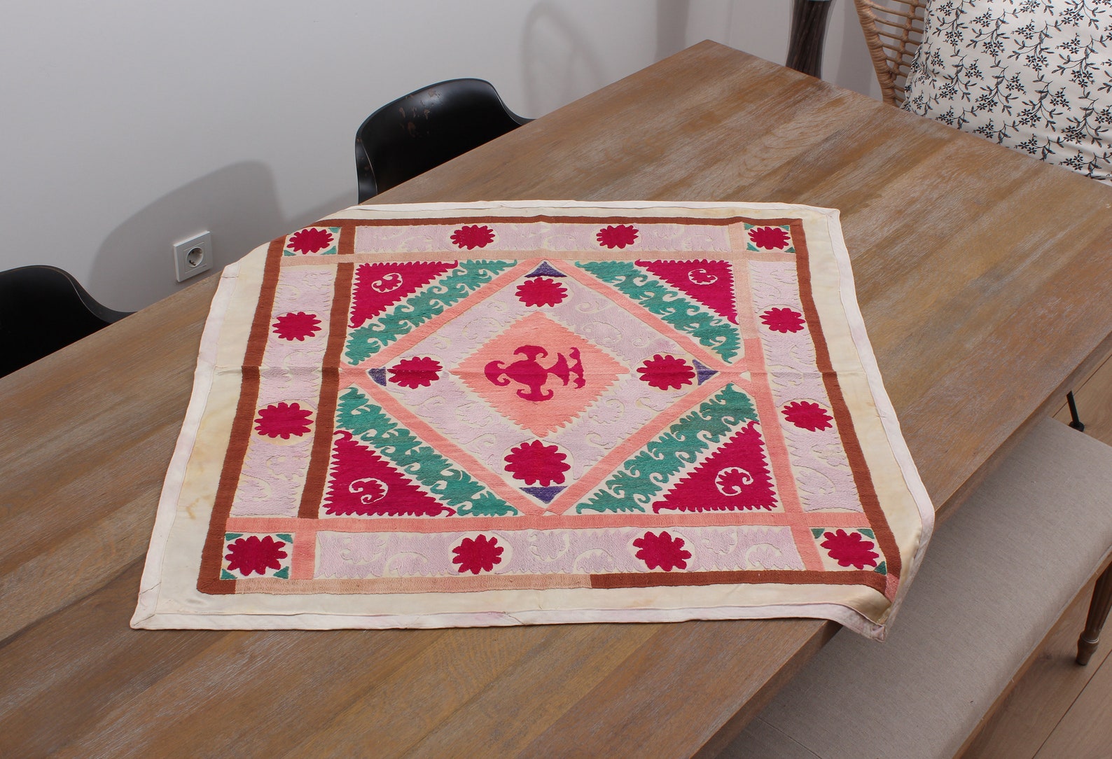 Pastel Suzani, Suzani Throw, Suzani Bedspread, 2.89' X 2.92' Suzani ...