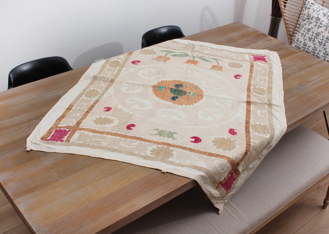 Pastel Suzani, Suzani Throw, Suzani Bedspread, 3.44' X 4.10' Suzani ...