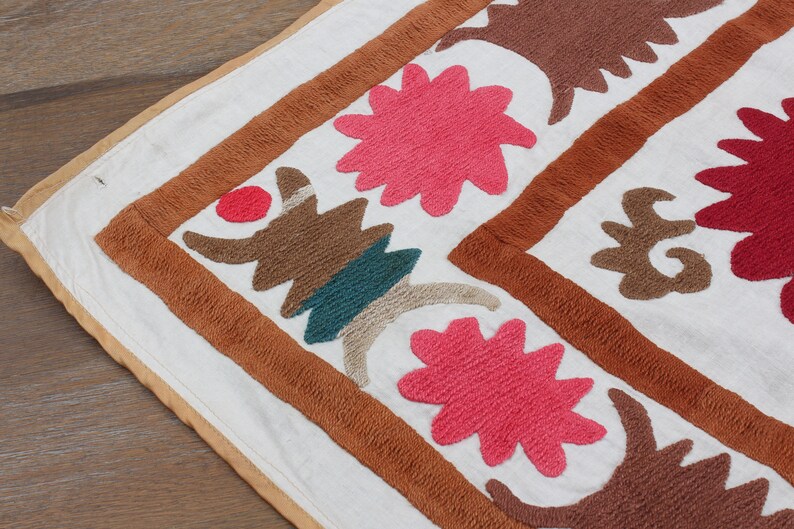 Pastel Suzani, Suzani Throw, Suzani Bedspread 4.10' X 4.17' Suzani Wall ...