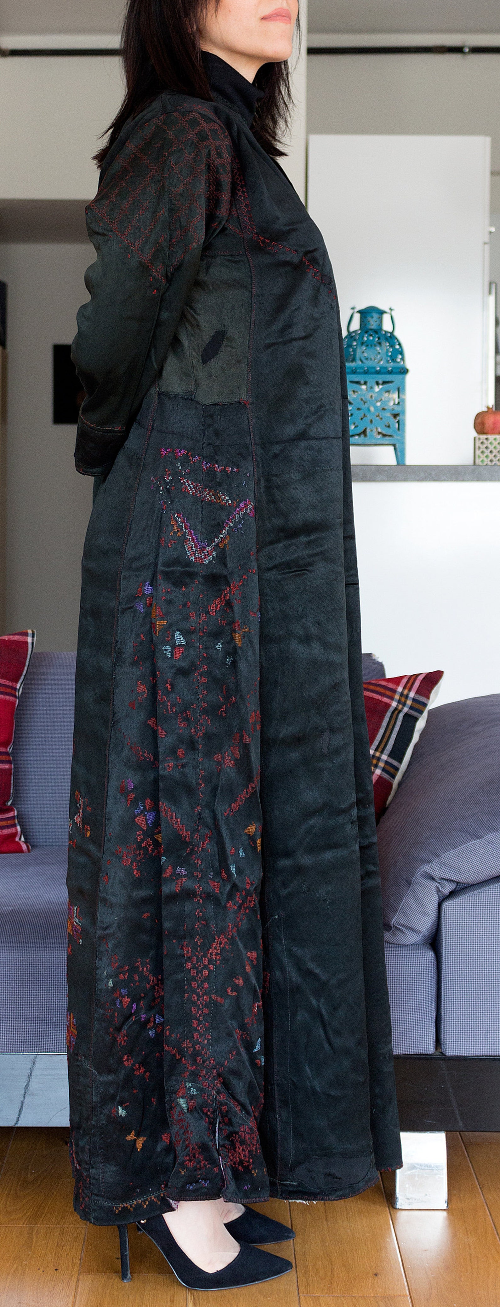 50.79" X 52.76" Vintage Wedding Robe Old Embroidered Costume Vintage ...