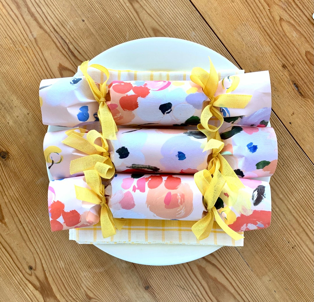 Modern Flowers Party Crackers Set of 6 - Etsy