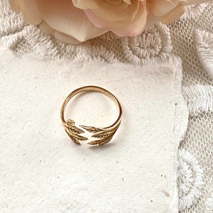 Adjustable Leaf Ring in Gold Bronze. Flower Jewelry, Leaf Jewelry, Adjustable Ring, Cottagecore ...