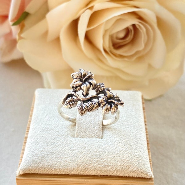 Hibiscus Flower Ring - Etsy