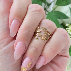 Adjustable Leaf Ring in Gold Bronze. Flower Jewelry, Leaf Jewelry, Adjustable Ring, Cottagecore ...