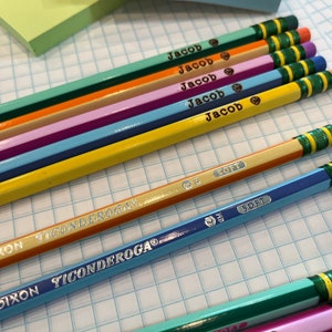 Engrave Your Name Yellow Pencil Set - Engraved Pencils Teacher ...