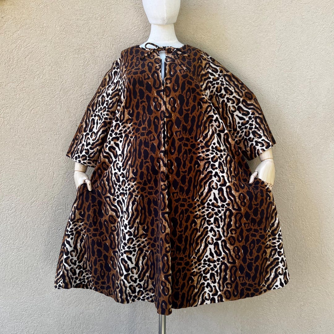LEOPARD 1960s 60s Cheetah Animal Print Vintage Swing Cut Tent ...