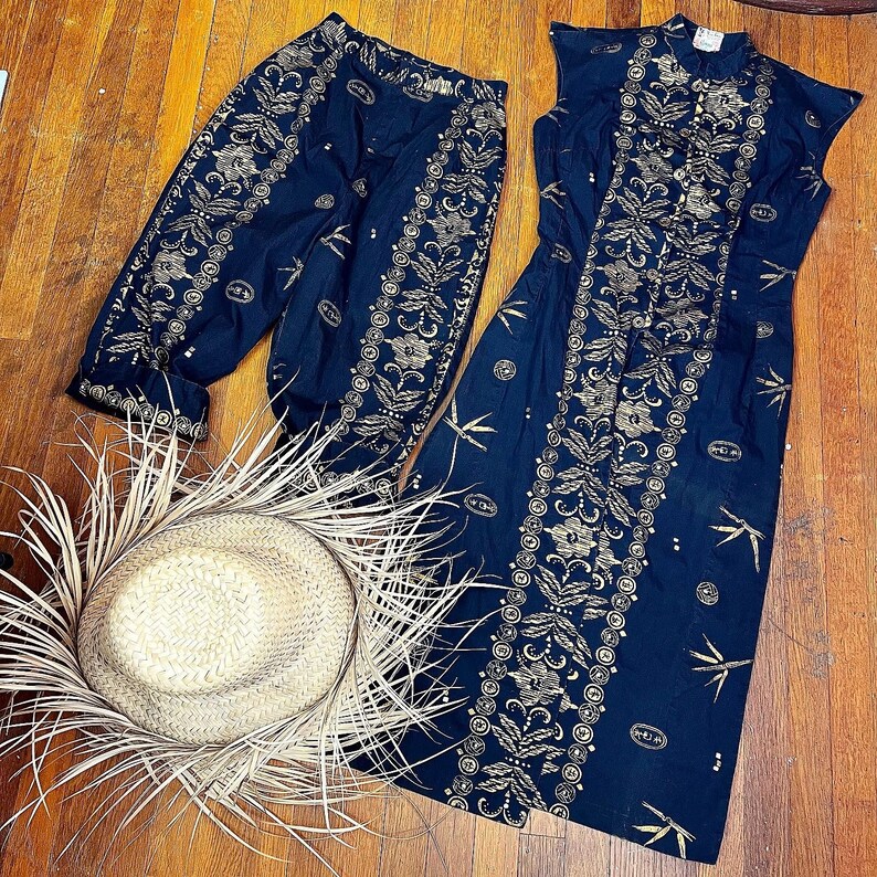 NANI of HAWAII 1950s 50s Black & Metallic Gold Cotton Border Print ...