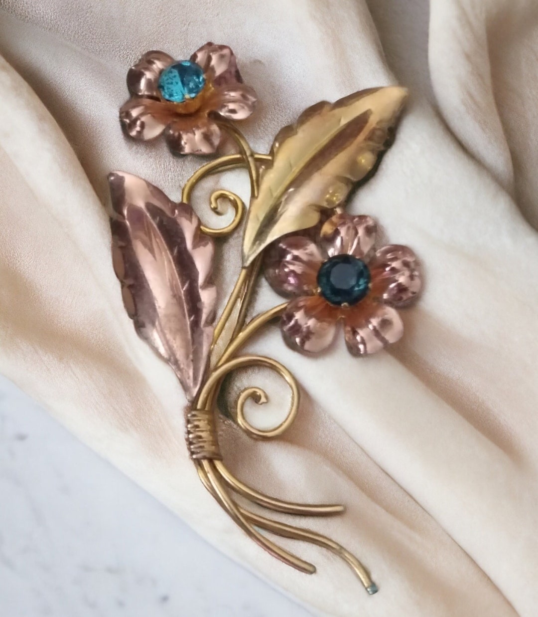 Vintage 1940's Van Dell Flower Brooch - Etsy