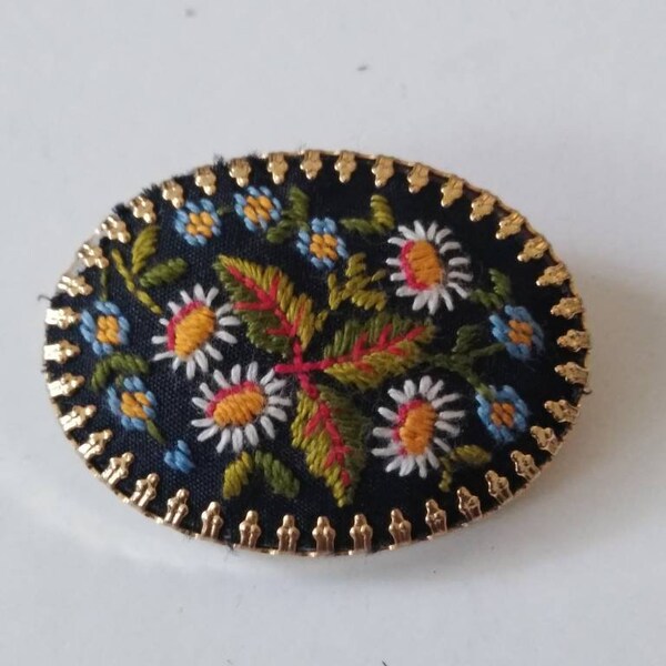 Embroidered Brooch - Etsy