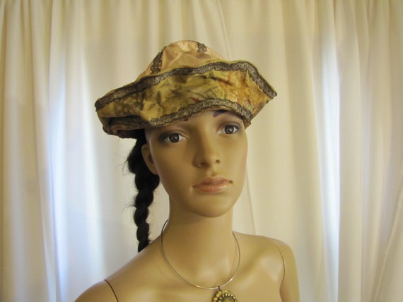 Rare 1900's Chinese Ceremonial Odd Fellows Hat with H… - Gem